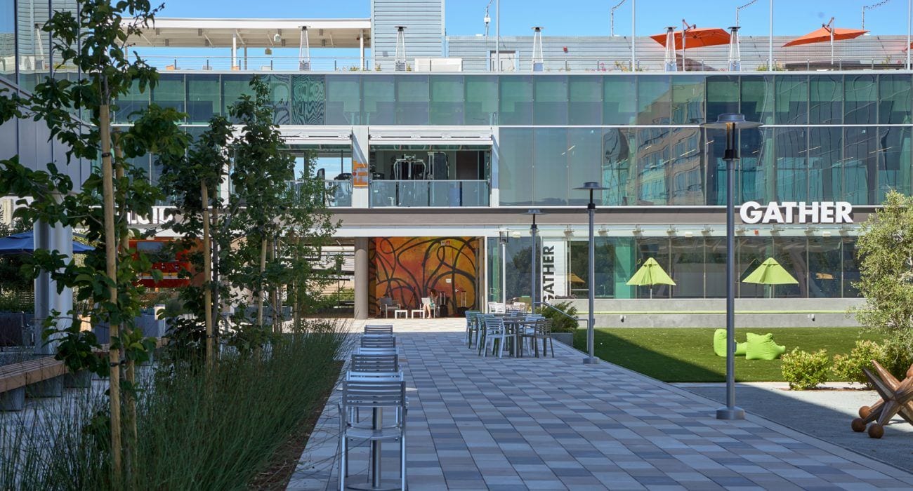 Large Architecture | America Center Phase II